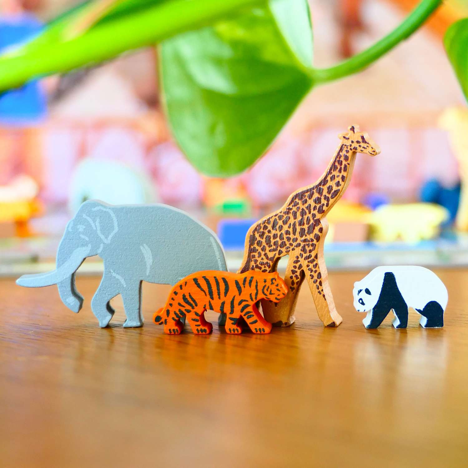 Zoo Tycoon: The Board Game - Deluxe Animal Meeple set Zoo Tycoon: The ...